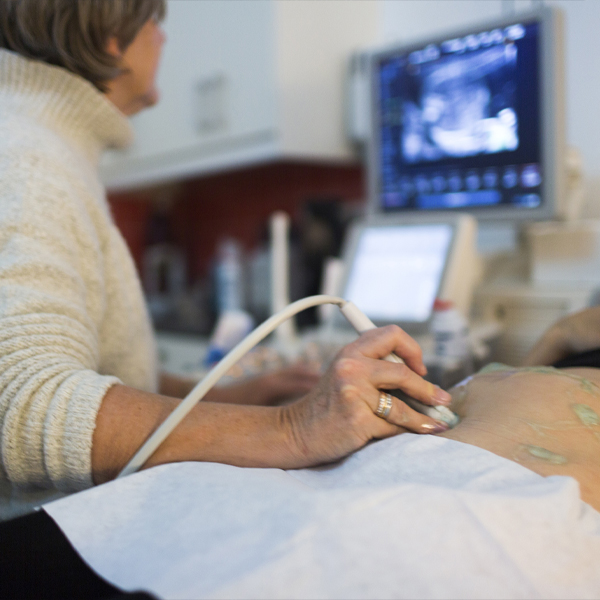 Ultrasonographic Fetal Adrenal Gland Measurement for Predicting Labor ...